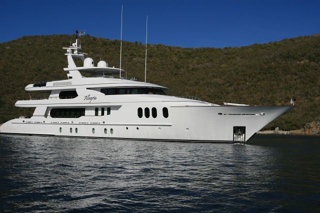 Glade Johnson Image Gallery – Luxury Yacht Browser | by CHARTERWORLD ...